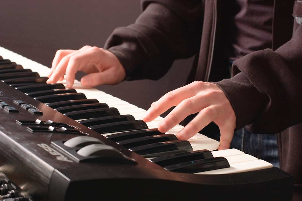 Can Pianos Crescendo – Joshua Ross
